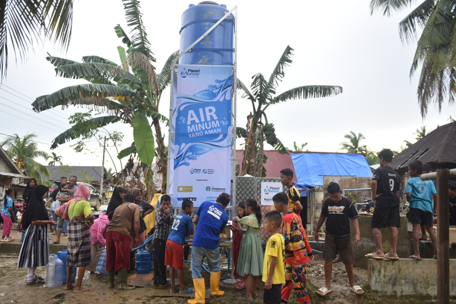 Starbucks Quick Response Helps Surrounding Communities Affected by ...